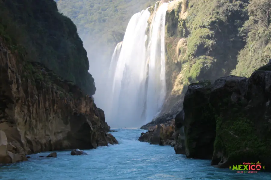 Cascada de Tamul: Un espectáculo natural en San Luis Potosí